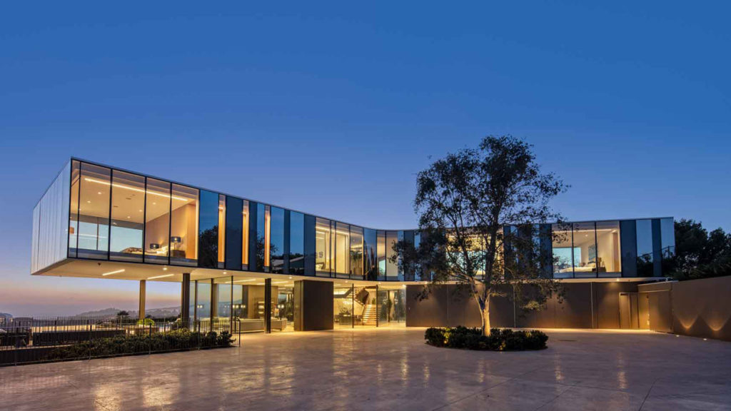 Netflix Alert: Oculus’ Custom Home featured on Buying Beverly Hills ...
